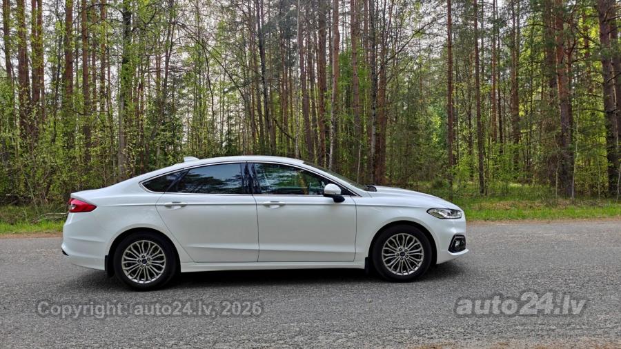 White Ford Mondeo 2022 in Tallinn, with an engine capacity of 2.00 L and mileage of 75 thousand km for 19590 €, photo 6 on AUTOMOTO.COM.LV