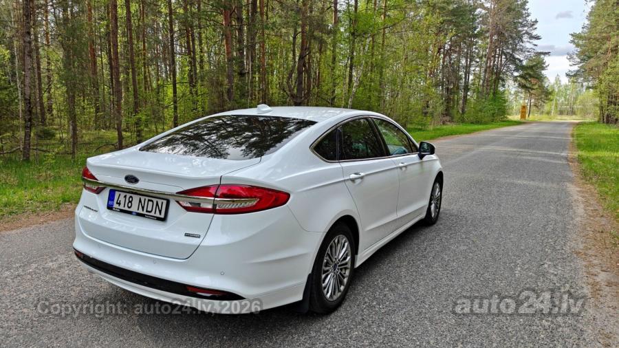 White Ford Mondeo 2022 in Tallinn, with an engine capacity of 2.00 L and mileage of 75 thousand km for 19590 €, photo 7 on AUTOMOTO.COM.LV