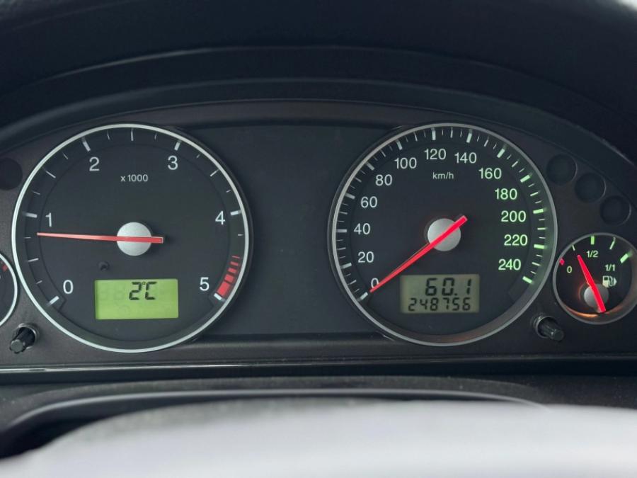 Balts Ford Mondeo 2007 Rīga, ar dzinēja tilpumu 2.00 L un nobraukumu 248 tūkst. km par 1100 €, foto 31 vietnē AUTOMOTO.COM.LV