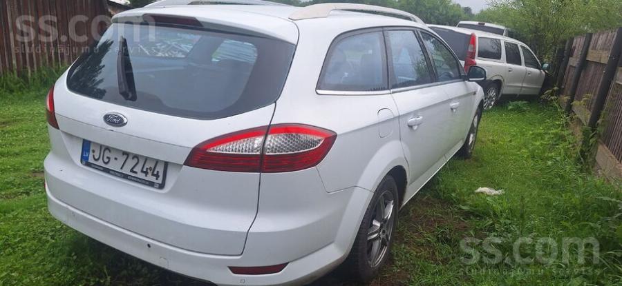 White Ford Mondeo 2008 in Bauska, with an engine capacity of 2.30 L and mileage of 319 thousand km for 750 €, photo 3 on AUTOMOTO.COM.LV