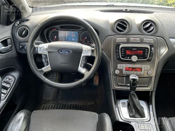 White Ford Mondeo 2008 in Bauska, with an engine capacity of 2.30 L and mileage of 348 thousand km for 1500 €, photo 5 on AUTOMOTO.COM.LV