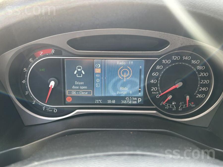 Balts Ford Mondeo 2008 Bauska, ar dzinēja tilpumu 2.30 L un nobraukumu 348 tūkst. km par 1500 €, foto 7 vietnē AUTOMOTO.COM.LV