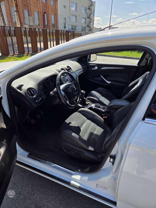 Balts Ford Mondeo 2008 Marijampole, ar dzinēja tilpumu 2.00 L un nobraukumu 286 tūkst. km par 1600 €, foto 5 vietnē AUTOMOTO.COM.LV
