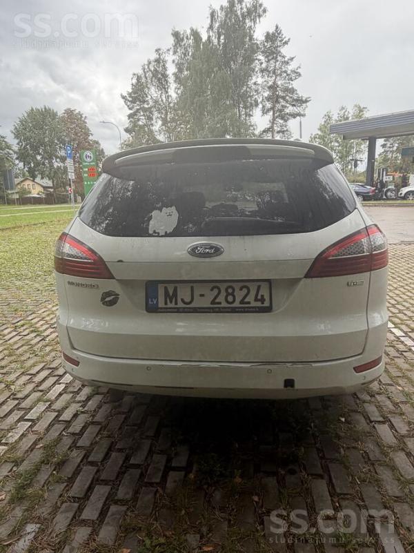 White Ford Mondeo 2008 in Jurmala, with an engine capacity of 2.00 L and mileage of 403 thousand km for 1100 €, photo 6 on AUTOMOTO.COM.LV