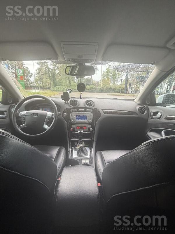White Ford Mondeo 2008 in Jurmala, with an engine capacity of 2.00 L and mileage of 403 thousand km for 1100 €, photo 8 on AUTOMOTO.COM.LV