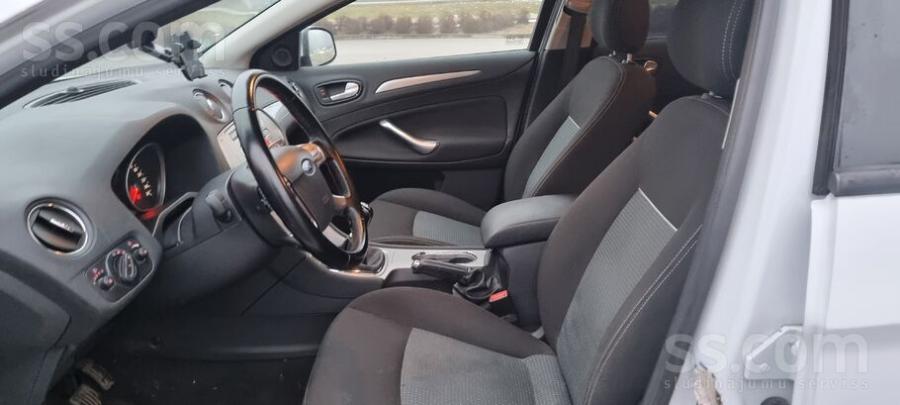 Balts Ford Mondeo 2010 Rēzekne, ar dzinēja tilpumu 2.20 L un nobraukumu 171 tūkst. km par 2500 €, foto 2 vietnē AUTOMOTO.COM.LV