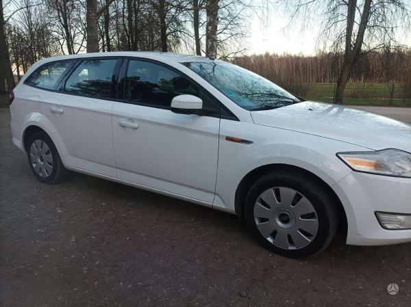 White Ford Mondeo 2010 in Birzai, with an engine capacity of 2.00 L and mileage of 267 thousand km for 2750 €, photo 3 on AUTOMOTO.COM.LV