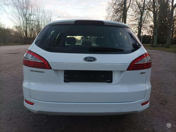 White Ford Mondeo 2010 in Birzai, with an engine capacity of 2.00 L and mileage of 267 thousand km for 2750 €, photo 6 on AUTOMOTO.COM.LV
