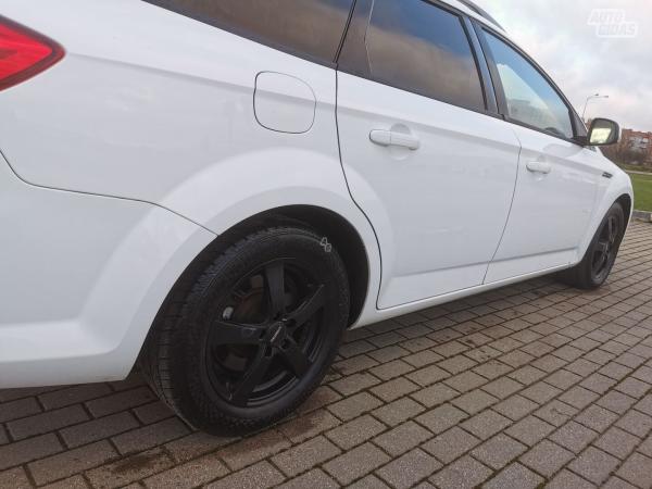 White Ford Mondeo 2011 in Klaipeda, with an engine capacity of 2.00 L and mileage of 198 thousand km for 3700 €, photo 9 on AUTOMOTO.COM.LV