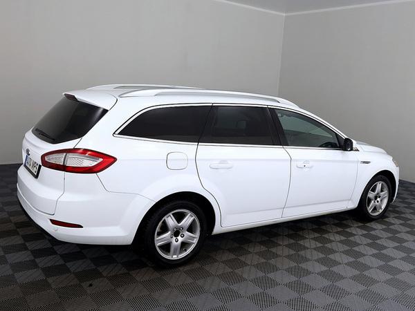 Balts Ford Mondeo 2011 Tallina, ar dzinēja tilpumu 2.00 L un nobraukumu 353 tūkst. km par 2399 €, foto 4 vietnē AUTOMOTO.COM.LV