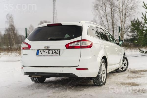 White Ford Mondeo 2012 in Riga, with an engine capacity of 2.00 L and mileage of 355 thousand km for 3990 €, photo 6 on AUTOMOTO.COM.LV