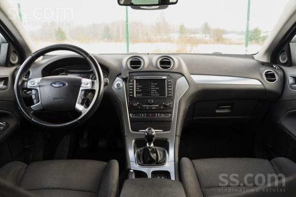 White Ford Mondeo 2012 in Riga, with an engine capacity of 2.00 L and mileage of 355 thousand km for 3990 €, photo 10 on AUTOMOTO.COM.LV