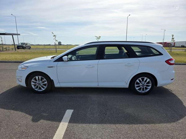 White Ford Mondeo 2012 in Marijampole, with an engine capacity of 1.56 L and mileage of 274 thousand km for 2200 €, photo 4 on AUTOMOTO.COM.LV