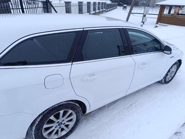 White Ford Mondeo 2013 in Rokiskis, with an engine capacity of 2.00 L and mileage of 241 thousand km for 3300 €, photo 4 on AUTOMOTO.COM.LV