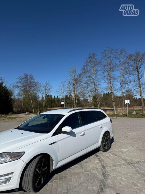 White Ford Mondeo 2013 in Birzai, with an engine capacity of 2.00 L and mileage of 300 thousand km for 3500 €, photo 3 on AUTOMOTO.COM.LV