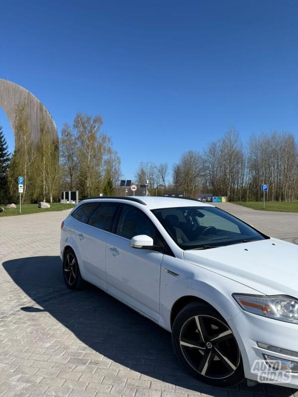 White Ford Mondeo 2013 in Birzai, with an engine capacity of 2.00 L and mileage of 300 thousand km for 3500 €, photo 5 on AUTOMOTO.COM.LV