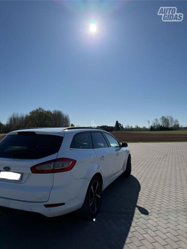 White Ford Mondeo 2013 in Birzai, with an engine capacity of 2.00 L and mileage of 300 thousand km for 3500 €, photo 7 on AUTOMOTO.COM.LV