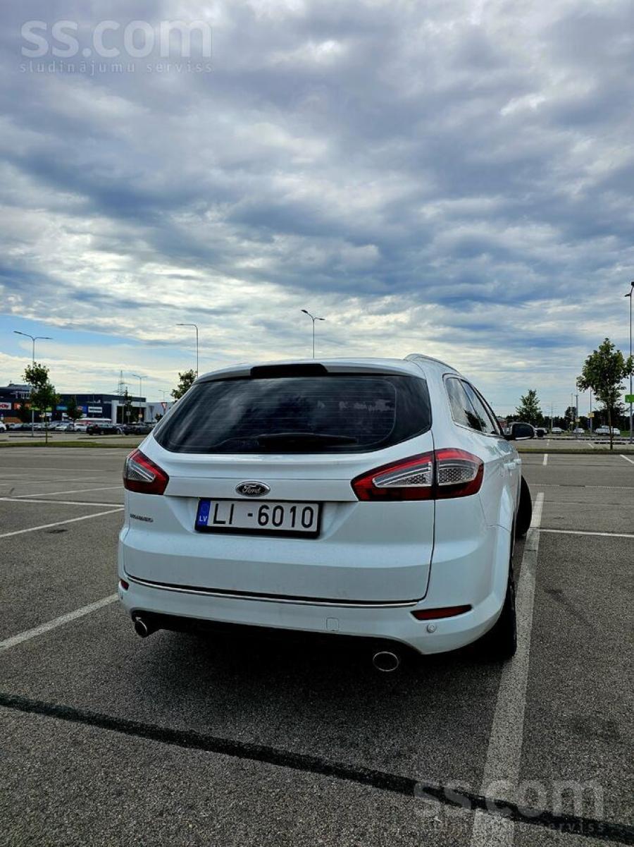 Balts Ford Mondeo 2013 Rīga, ar dzinēja tilpumu 2.20 L un nobraukumu 401 tūkst. km par 5350 €, foto 3 vietnē AUTOMOTO.COM.LV