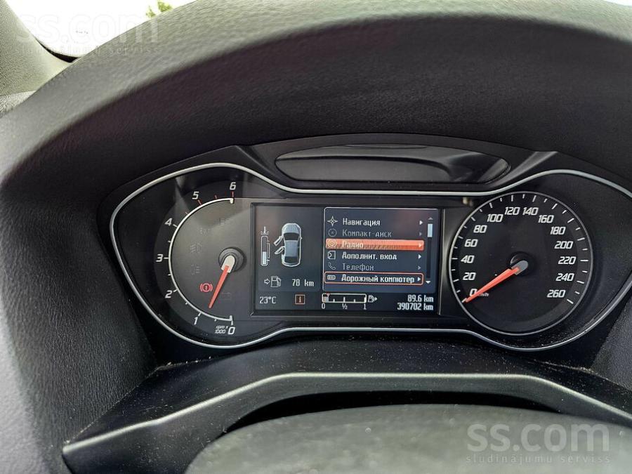 Balts Ford Mondeo 2013 Rīga, ar dzinēja tilpumu 2.20 L un nobraukumu 401 tūkst. km par 5350 €, foto 7 vietnē AUTOMOTO.COM.LV