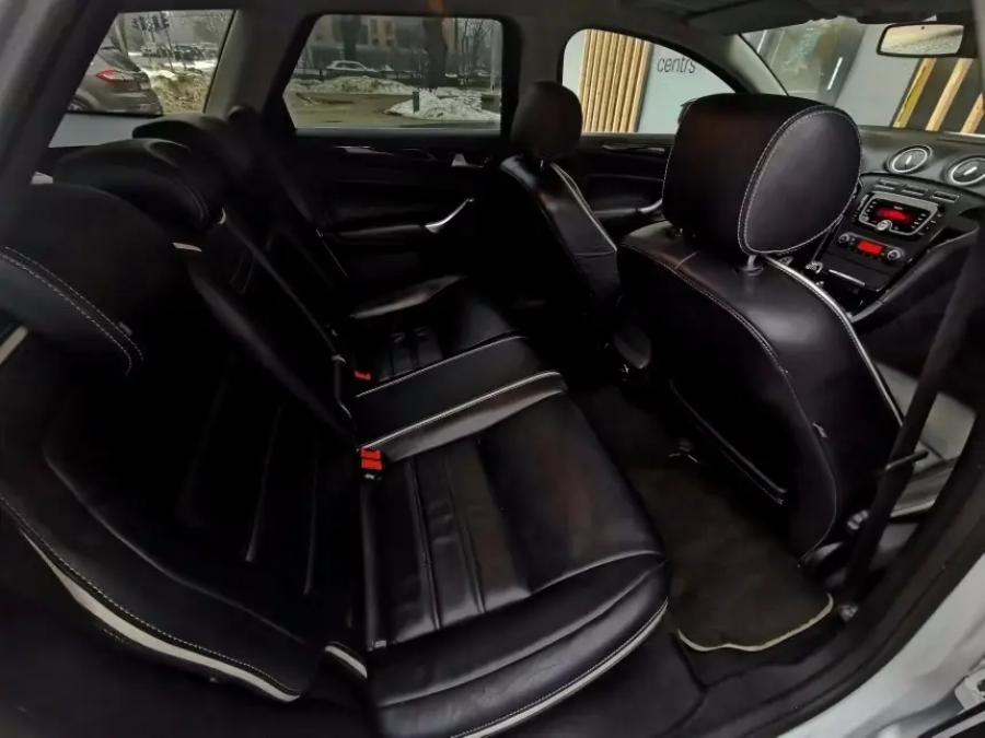 Balts Ford Mondeo 2013 Rīga, ar dzinēja tilpumu 2.20 L un nobraukumu 254 tūkst. km par 6390 €, foto 5 vietnē AUTOMOTO.COM.LV