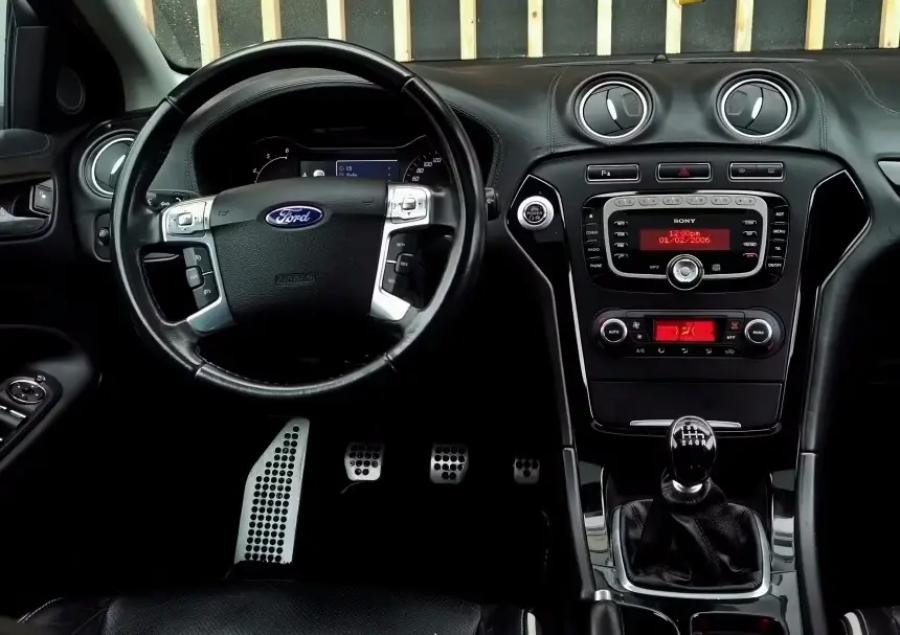 Balts Ford Mondeo 2013 Rīga, ar dzinēja tilpumu 2.20 L un nobraukumu 254 tūkst. km par 6390 €, foto 7 vietnē AUTOMOTO.COM.LV
