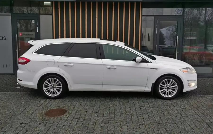 Balts Ford Mondeo 2013 Rīga, ar dzinēja tilpumu 2.20 L un nobraukumu 254 tūkst. km par 6390 €, foto 20 vietnē AUTOMOTO.COM.LV