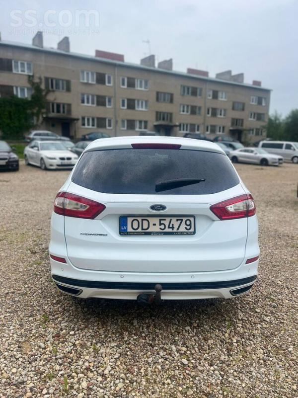White Ford Mondeo 2014 in Kuldiga, with an engine capacity of 2.00 L and mileage of 299 thousand km for 6190 €, photo 5 on AUTOMOTO.COM.LV