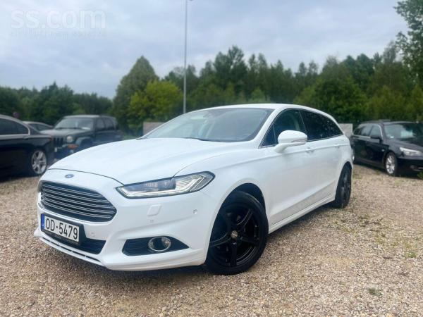 White Ford Mondeo 2014 in Kuldiga, with an engine capacity of 2.00 L and mileage of 299 thousand km for 5590 €, photo 2 on AUTOMOTO.COM.LV