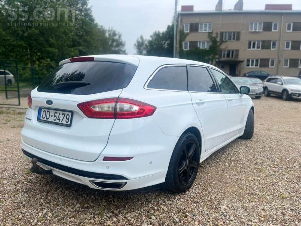 White Ford Mondeo 2014 in Kuldiga, with an engine capacity of 2.00 L and mileage of 299 thousand km for 5590 €, photo 3 on AUTOMOTO.COM.LV