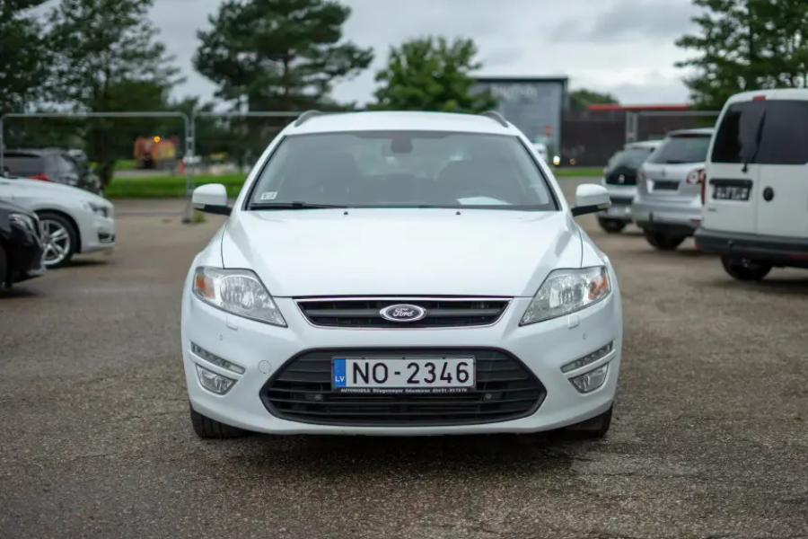 White Ford Mondeo 2014 in Liepaja, with an engine capacity of 1.60 L and mileage of 329 thousand km for 5950 €, photo 7 on AUTOMOTO.COM.LV
