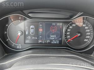 White Ford Mondeo 2014 in Ogre, with an engine capacity of 2.00 L and mileage of 352 thousand km for 4199 €, photo 10 on AUTOMOTO.COM.LV
