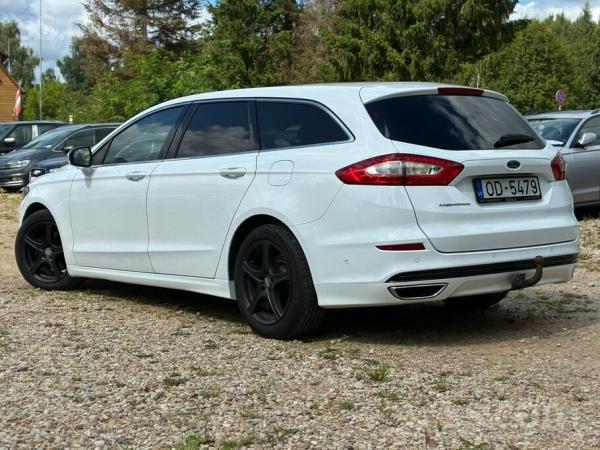 White Ford Mondeo 2014 in Kuldiga, with an engine capacity of 2.00 L and mileage of 299 thousand km for 6390 €, photo 3 on AUTOMOTO.COM.LV