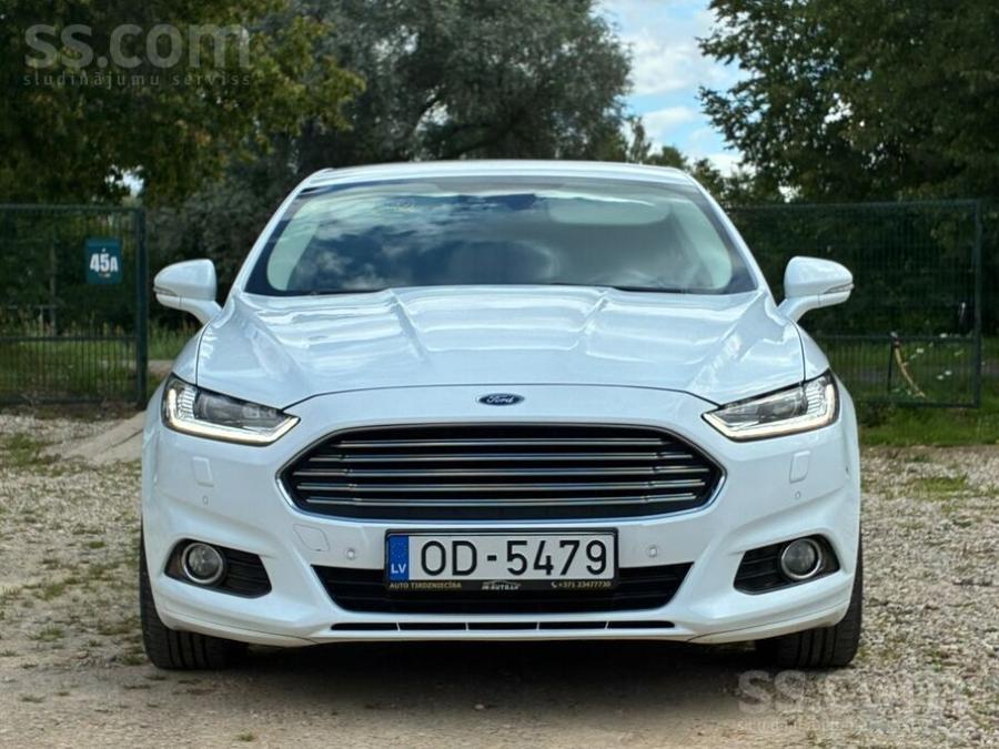 White Ford Mondeo 2014 in Kuldiga, with an engine capacity of 2.00 L and mileage of 299 thousand km for 6390 €, photo 8 on AUTOMOTO.COM.LV