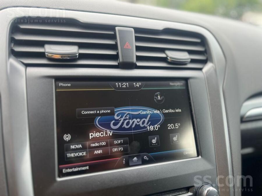 White Ford Mondeo 2014 in Kuldiga, with an engine capacity of 2.00 L and mileage of 299 thousand km for 6390 €, photo 20 on AUTOMOTO.COM.LV