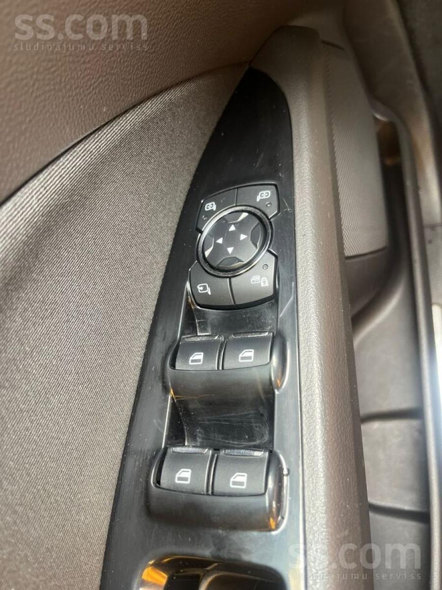 White Ford Mondeo 2014 in Kuldiga, with an engine capacity of 2.00 L and mileage of 299 thousand km for 6390 €, photo 23 on AUTOMOTO.COM.LV