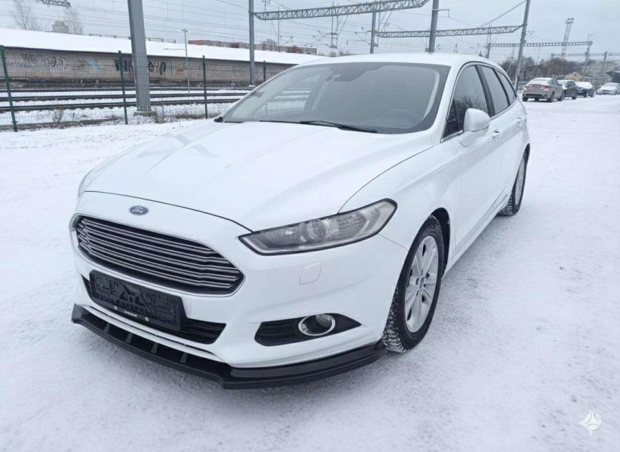 White Ford Mondeo 2015 in Siauliai, with an engine capacity of 2.00 L and mileage of 298 thousand km for 5750 €, photo 2 on AUTOMOTO.COM.LV
