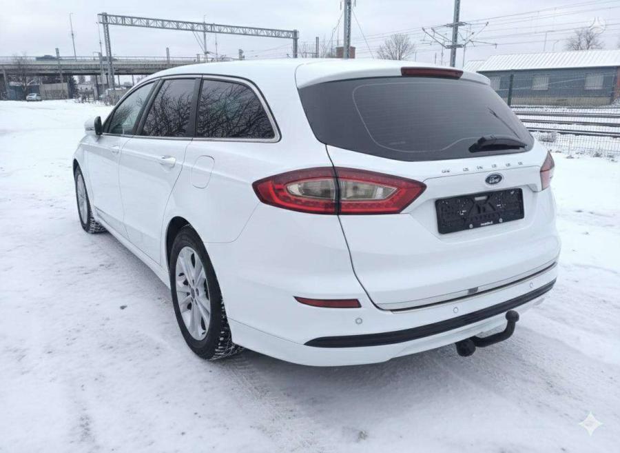 White Ford Mondeo 2015 in Siauliai, with an engine capacity of 2.00 L and mileage of 298 thousand km for 5750 €, photo 6 on AUTOMOTO.COM.LV