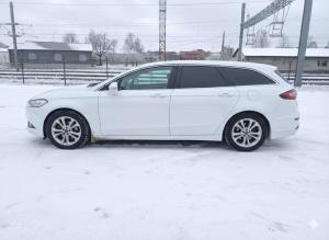 White Ford Mondeo 2015 in Siauliai, with an engine capacity of 2.00 L and mileage of 298 thousand km for 5750 €, photo 7 on AUTOMOTO.COM.LV