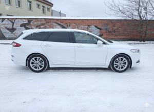 White Ford Mondeo 2015 in Siauliai, with an engine capacity of 2.00 L and mileage of 298 thousand km for 5750 €, photo 8 on AUTOMOTO.COM.LV
