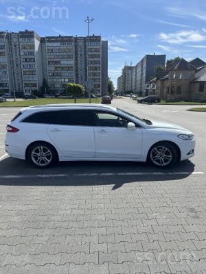 White Ford Mondeo 2015 in Riga, with an engine capacity of 2.00 L and mileage of 294 thousand km for 5000 €, photo 5 on AUTOMOTO.COM.LV