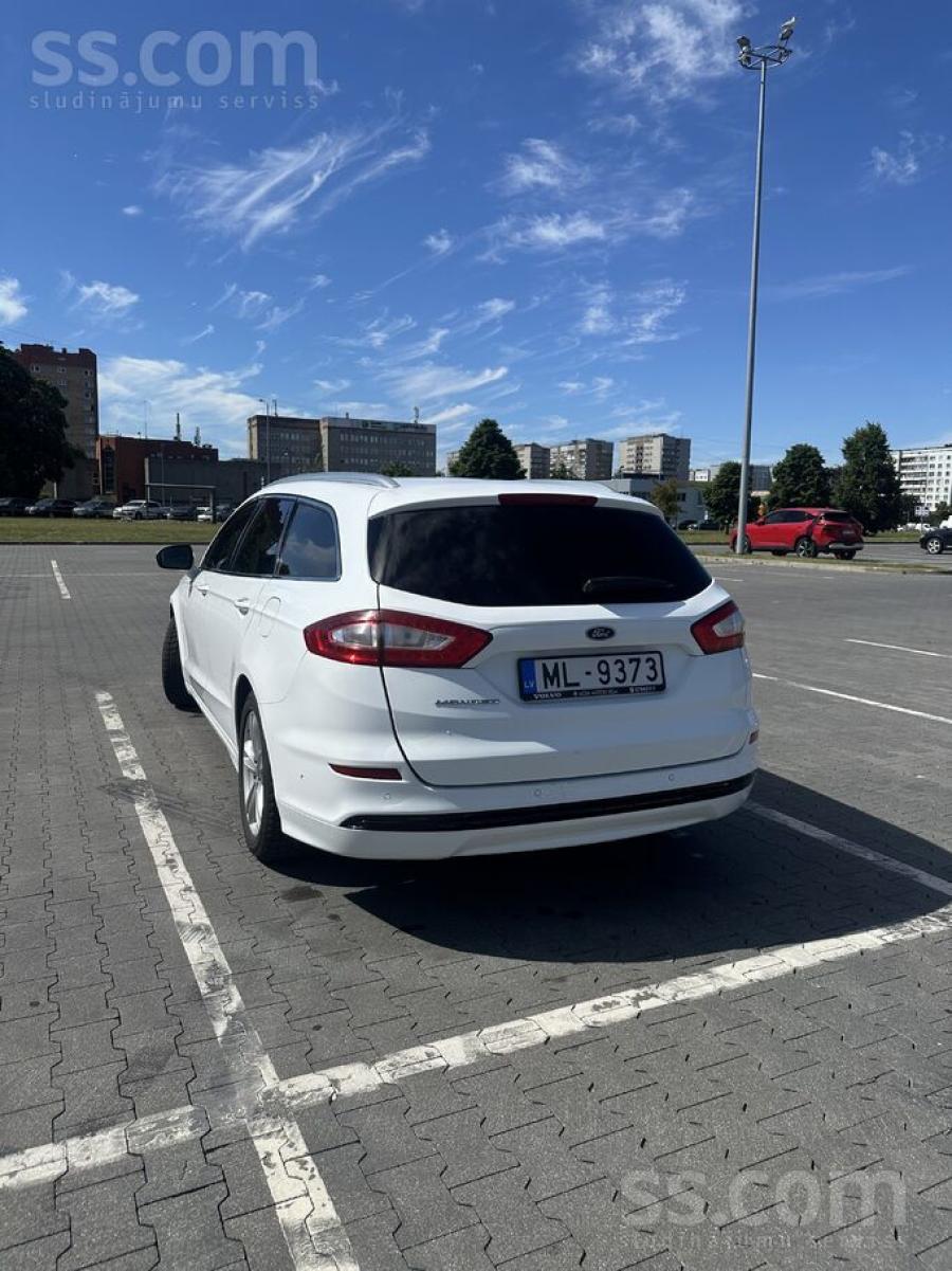 White Ford Mondeo 2015 in Riga, with an engine capacity of 2.00 L and mileage of 294 thousand km for 5000 €, photo 7 on AUTOMOTO.COM.LV