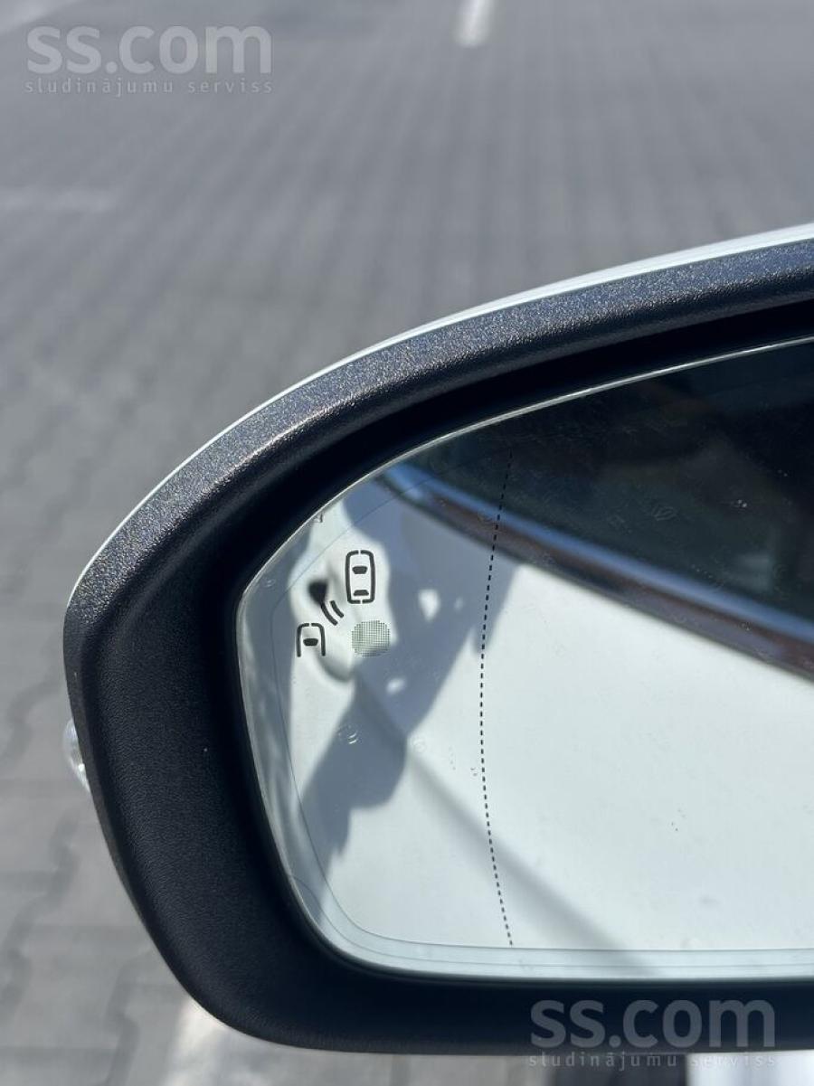White Ford Mondeo 2015 in Riga, with an engine capacity of 2.00 L and mileage of 294 thousand km for 5000 €, photo 10 on AUTOMOTO.COM.LV