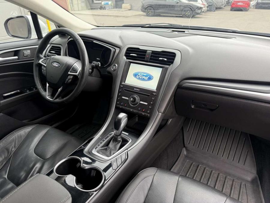 Balts Ford Mondeo 2015 Viļņa, ar dzinēja tilpumu 2.00 L un nobraukumu 327 tūkst. km par 6399 €, foto 12 vietnē AUTOMOTO.COM.LV