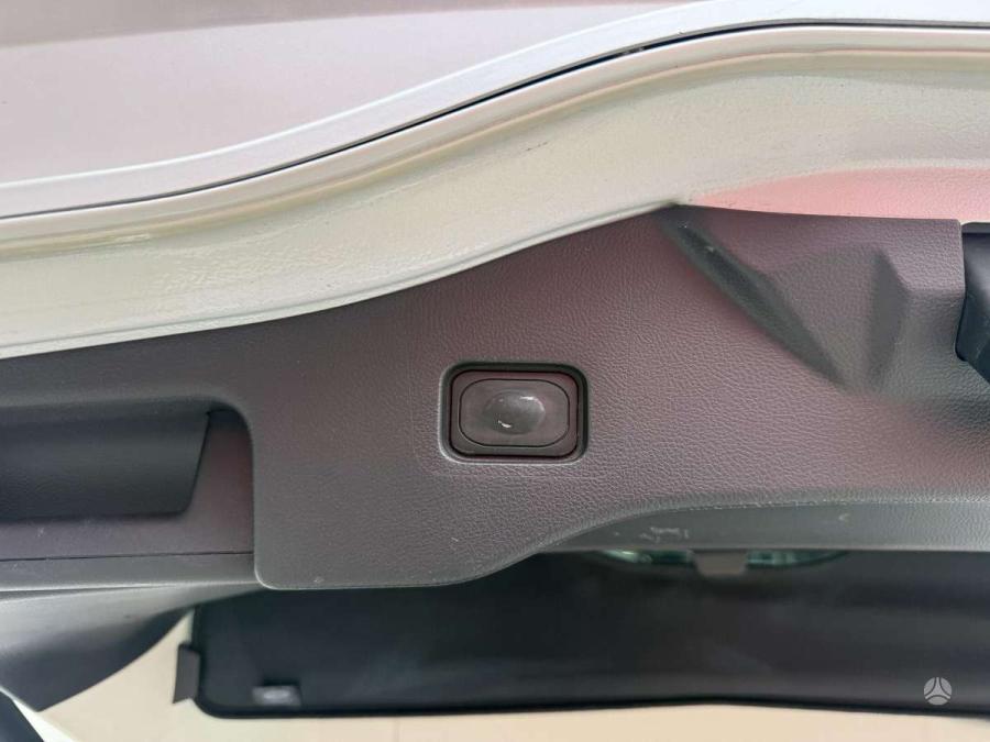 Balts Ford Mondeo 2015 Viļņa, ar dzinēja tilpumu 2.00 L un nobraukumu 327 tūkst. km par 6399 €, foto 19 vietnē AUTOMOTO.COM.LV