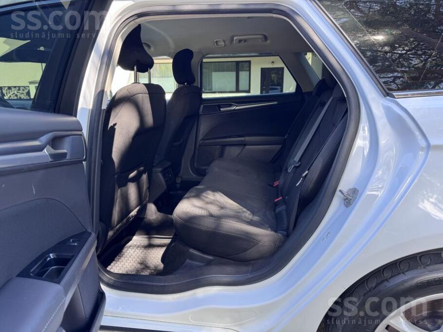 White Ford Mondeo 2015 in Jurmala, with an engine capacity of 2.00 L and mileage of 0 thousand km for 5300 €, photo 24 on AUTOMOTO.COM.LV