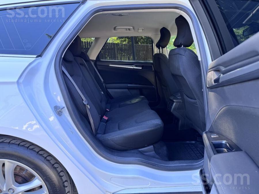 White Ford Mondeo 2015 in Jurmala, with an engine capacity of 2.00 L and mileage of 0 thousand km for 5300 €, photo 25 on AUTOMOTO.COM.LV