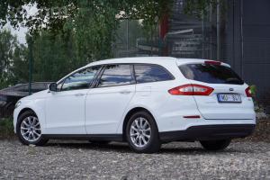 Balts Ford Mondeo 2015 Rīga, ar dzinēja tilpumu 1.50 L un nobraukumu 280 tūkst. km par 5490 €, foto 12 vietnē AUTOMOTO.COM.LV