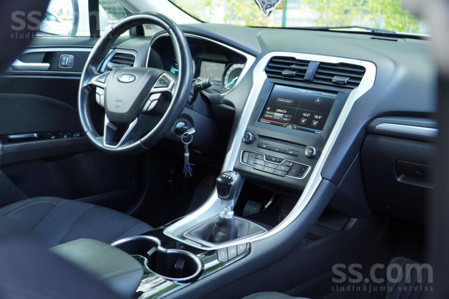 Balts Ford Mondeo 2015 Rīga, ar dzinēja tilpumu 1.50 L un nobraukumu 280 tūkst. km par 5490 €, foto 14 vietnē AUTOMOTO.COM.LV