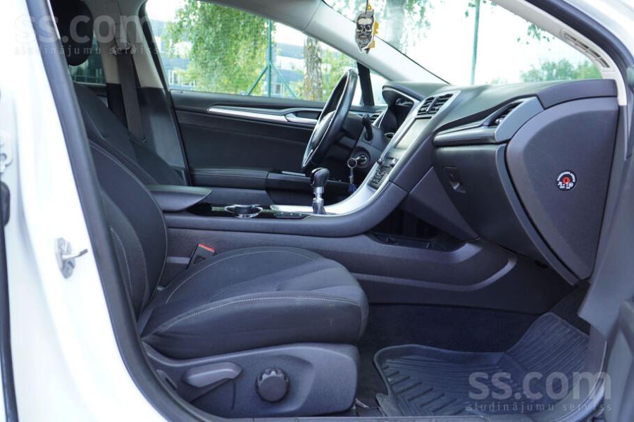 Balts Ford Mondeo 2015 Rīga, ar dzinēja tilpumu 1.50 L un nobraukumu 280 tūkst. km par 5490 €, foto 15 vietnē AUTOMOTO.COM.LV