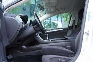 Balts Ford Mondeo 2015 Rīga, ar dzinēja tilpumu 1.50 L un nobraukumu 280 tūkst. km par 5490 €, foto 18 vietnē AUTOMOTO.COM.LV